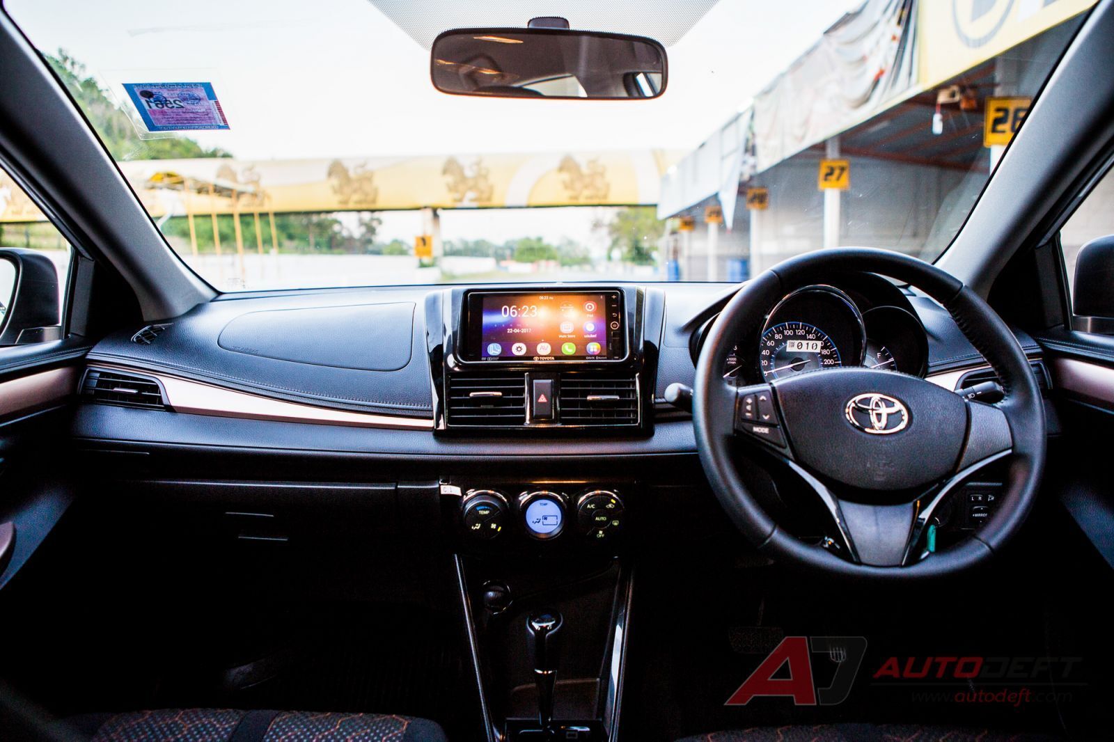 Deft Versus: TOYOTA VIOS G vs. HONDA CITY SV+: คู่มวยสุดร้อนแรงแห่งตลาด Subcompact | AUTODEFT ...